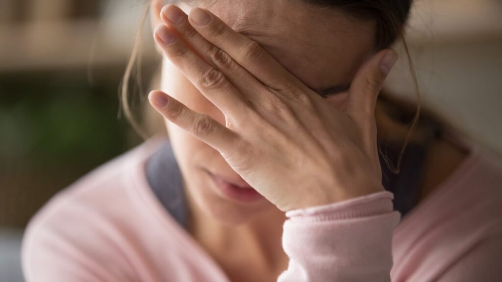 What the location of your headache really says about your health - True ...